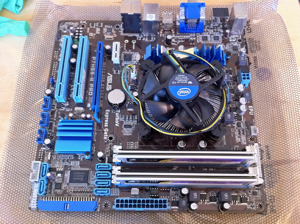 Building Your Own PC, part 3 – Assembling the Pieces | hybridclassroom.com